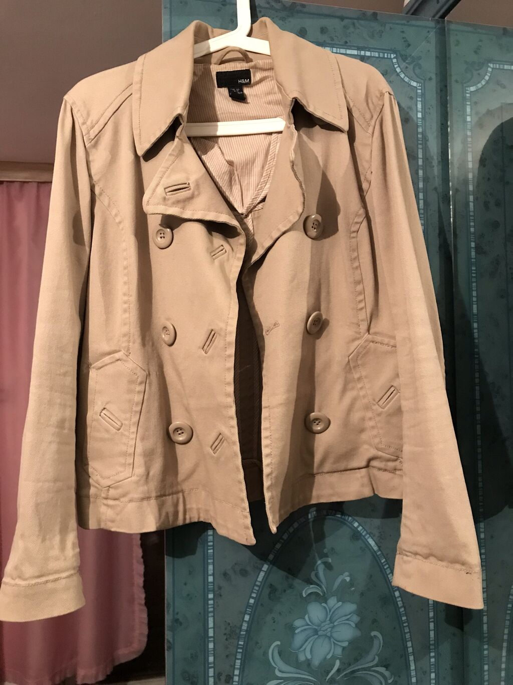H&M Prolecna jaknica Velicina 40(L