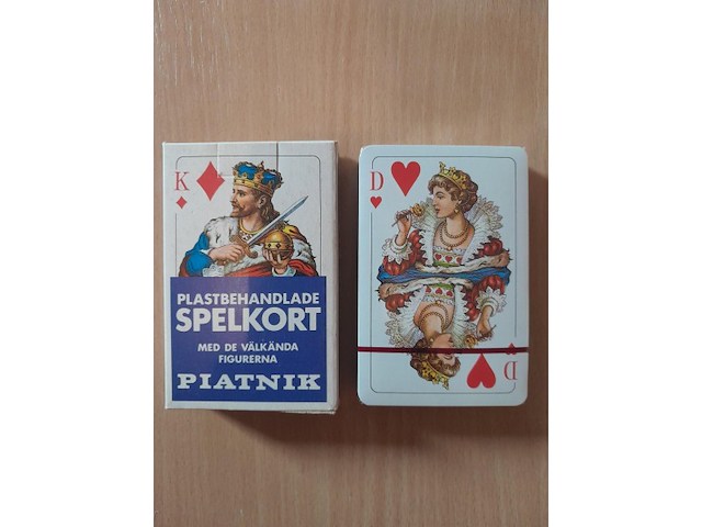 Vintage Piatnik karte nove , made in Austria
