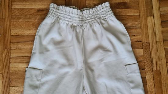 ZARA bez kao kozne cargo pantalone S-M