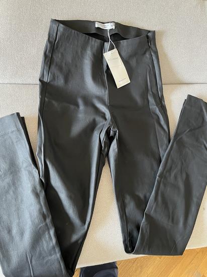 Reserved nove pantalone