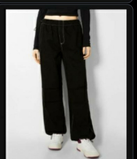 NOVE PARACHUTA PANTS BERSHKA