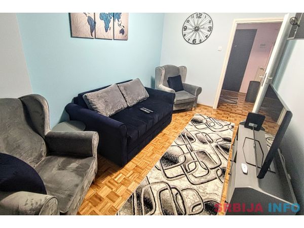 Trosoban Apartman Peti Beograd Centar