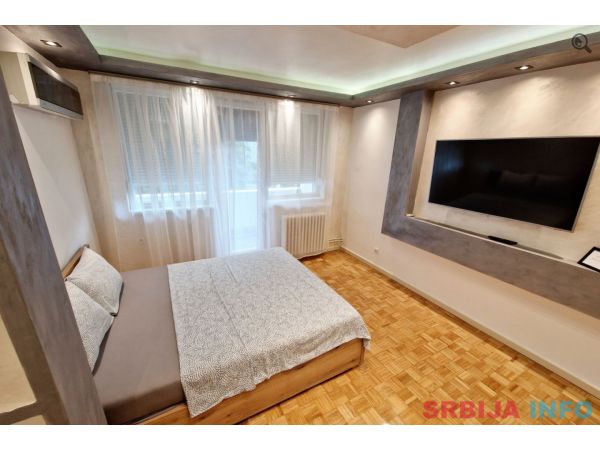 Dvosoban Apartman Paku plus Beograd Novi Beograd