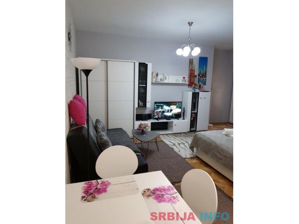 Apartman Gundulićeva 8 - Novi Sad