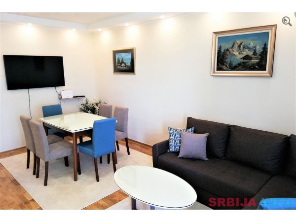 Trosoban Apartman Milica Liman Novi Sad Liman