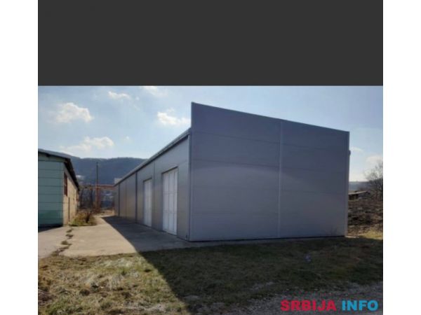 Prodajem poslovni prostor-hale od 800m2