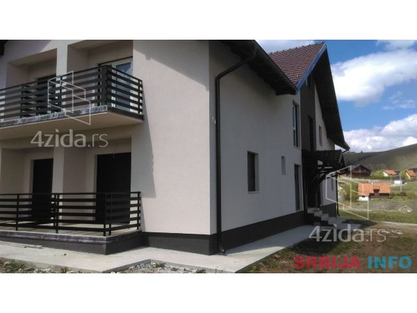 Prodajem povoljno apartman na Zlatiboru