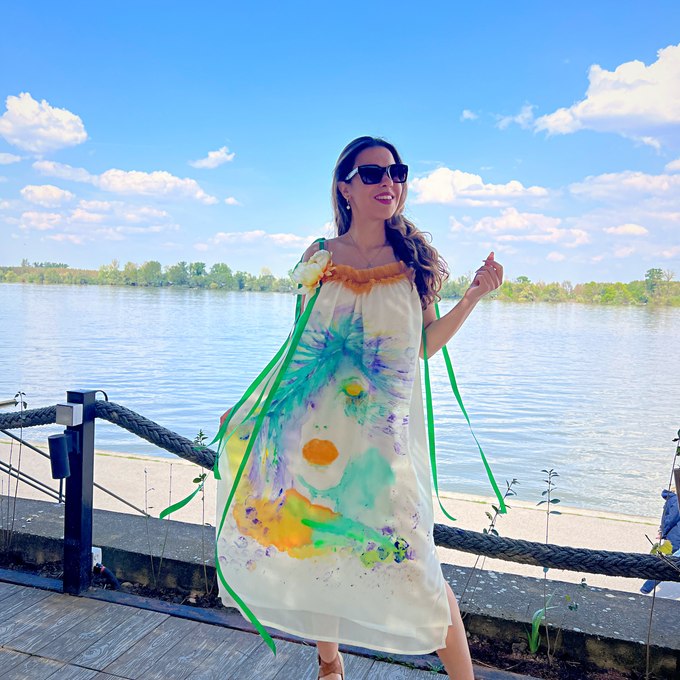 Jedinstvena oslikana letnja haljina od muslin svile sa tilom