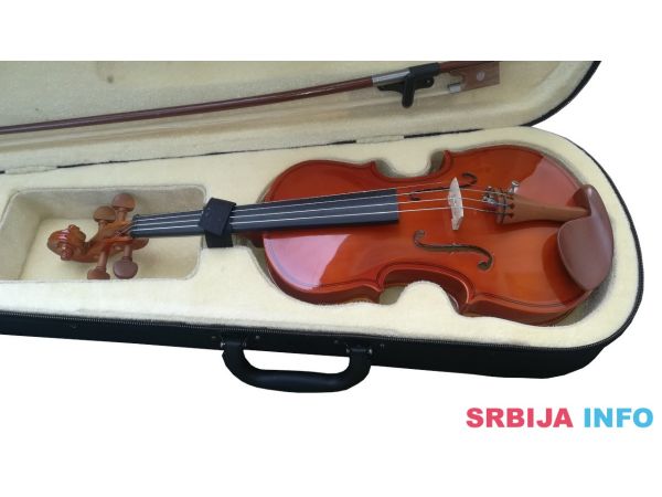 Violina 1/4 od drveta