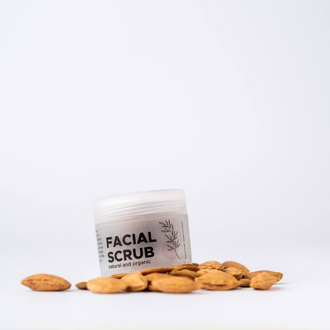 Aronica-Facial Scrub