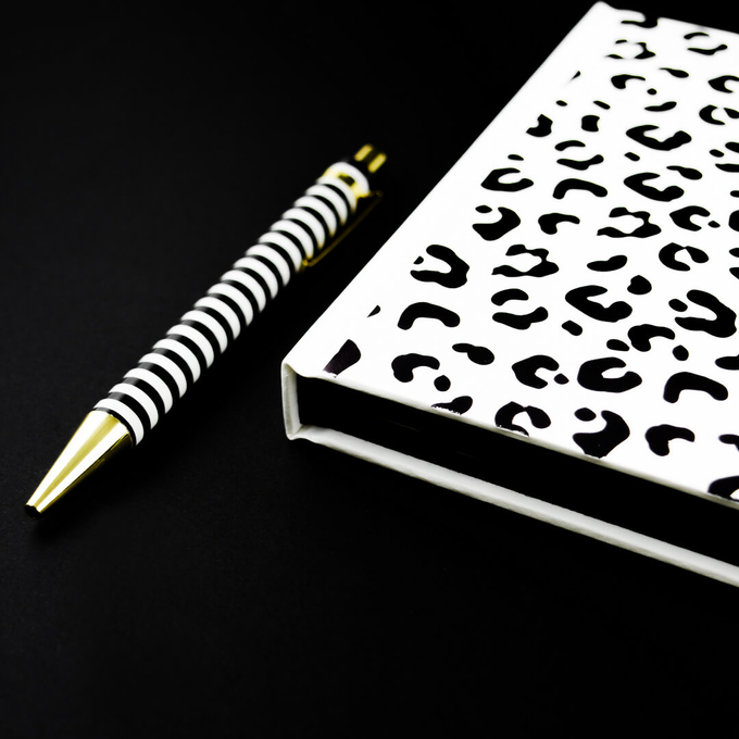 Hooh Agenda – Black & White – Leopard