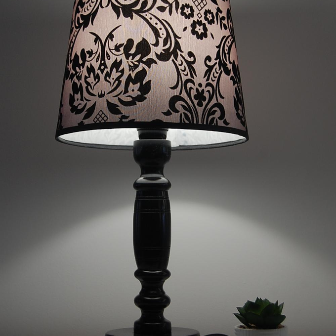 Stona drvena lampa-Elegancija