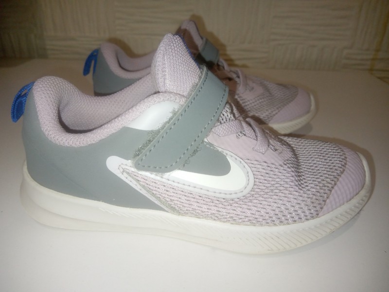 NIKE PATIKE br.26-16,5cm