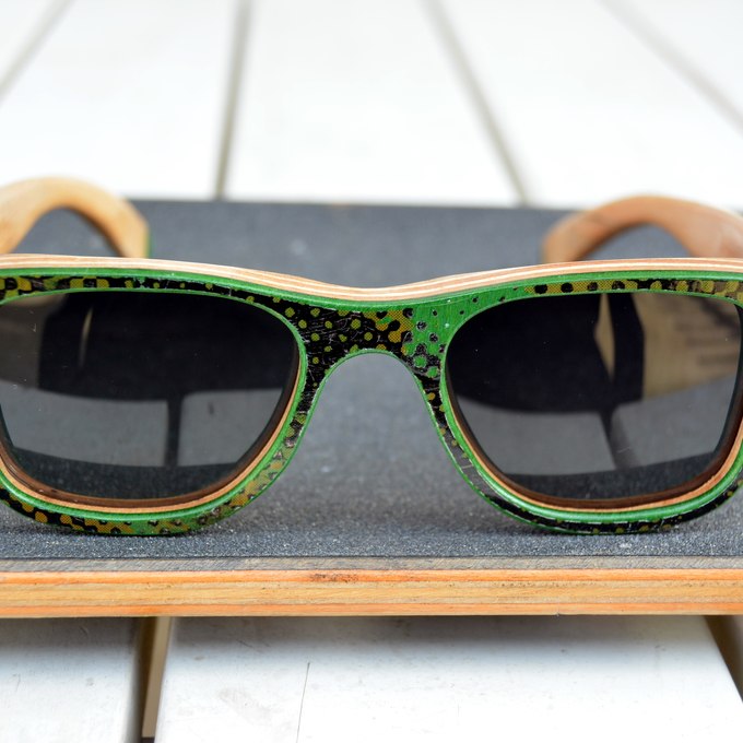 Drvene naočare od recikliranih skejtbordova, unisex model 138mm