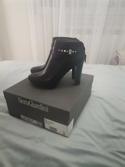 NeroGiardini stikle