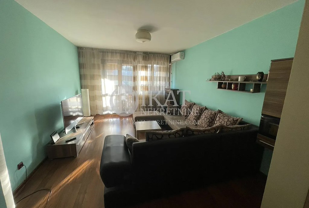 Prodaja, dvosoban stan, 57m2, Petlovo Brdo, Beograd