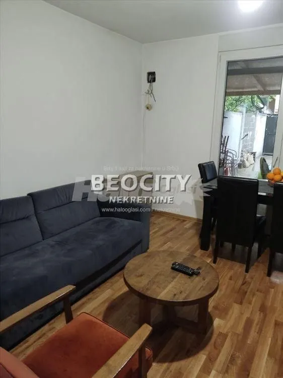 Prodaja, trosoban stan, 86m2, Petlovo Brdo, Beograd