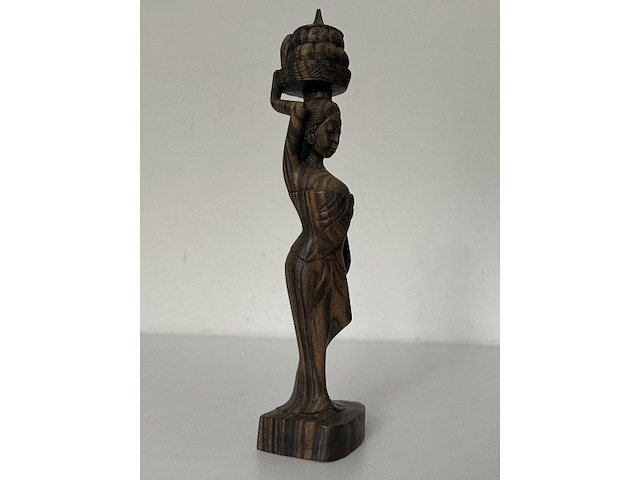 Afrikanka - drvena figura, visina 27 cm