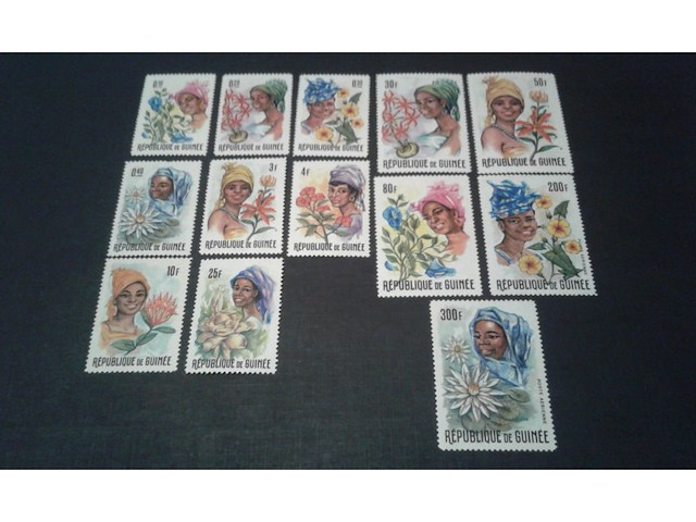 Gvineja cveće i ženske kape serija iz 1966. god.