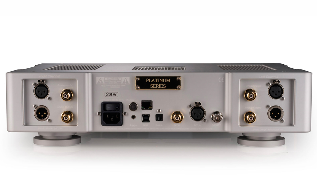 Bricasti Design M12 Platinum Dual Mono Source kontroler