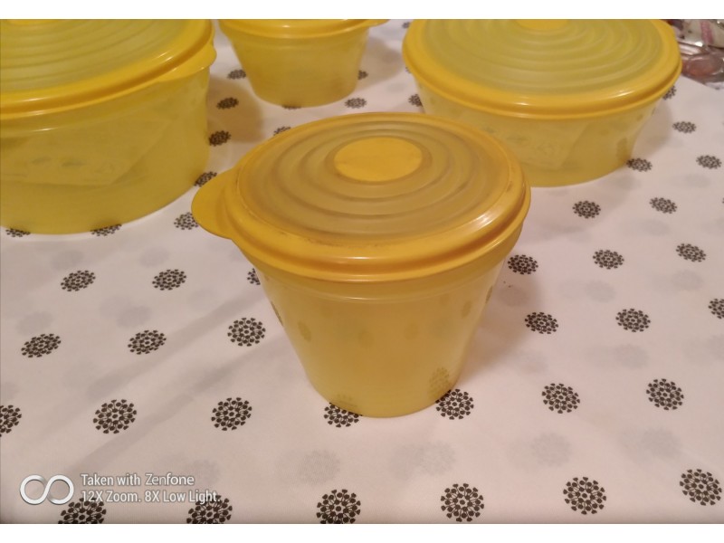 Tupperware Posuda Luna fleksi poklopac 800ml