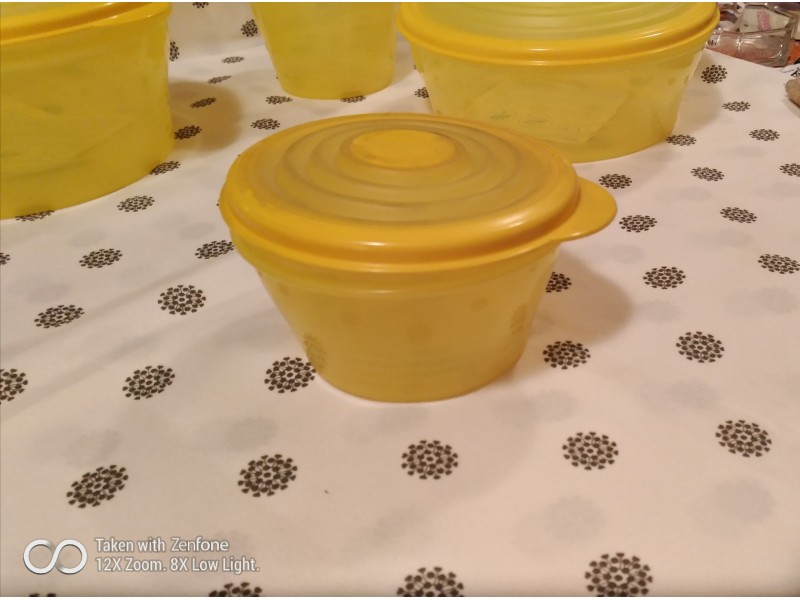 Tupperware Posuda Luna fleksi poklopac 500ml