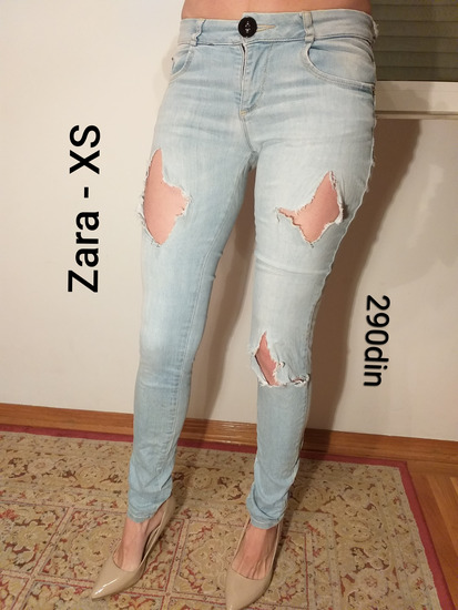 Zara ženske teksas farmerke iscepane XS/34