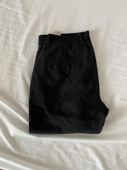 Zara muške crne pantalone
