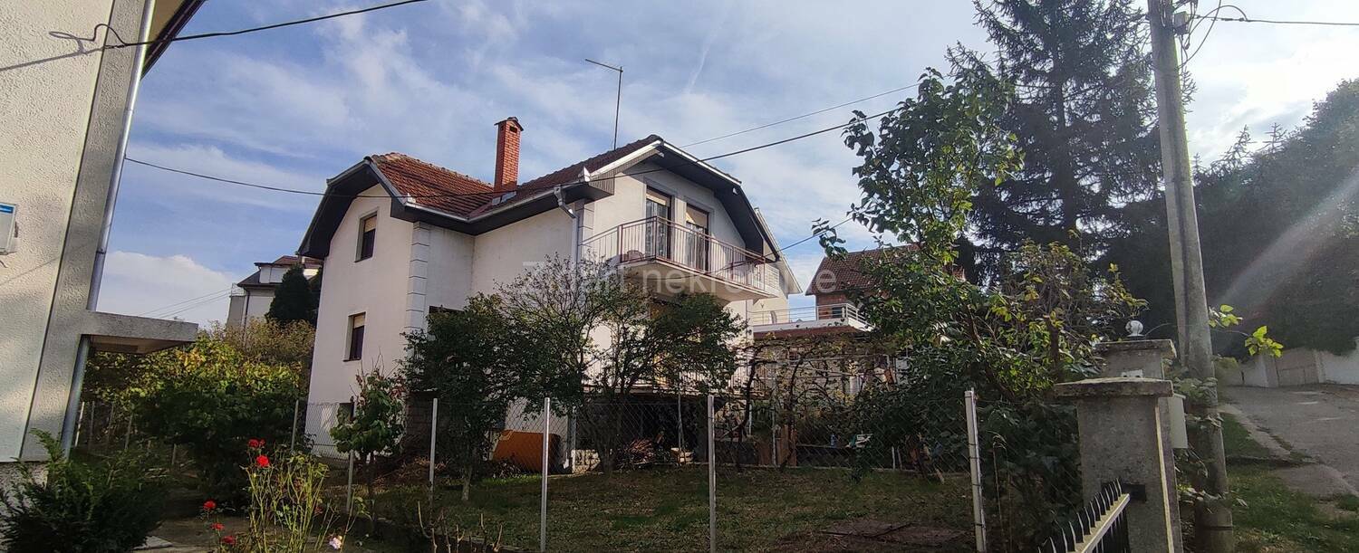 Sremčica,Ćurtina,kuća 218m2