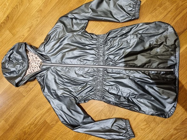 BENETTON srebrna jakna vel. 150/XL/10-11y