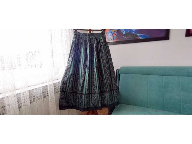 Vintage suknja odgovara veličini S i M