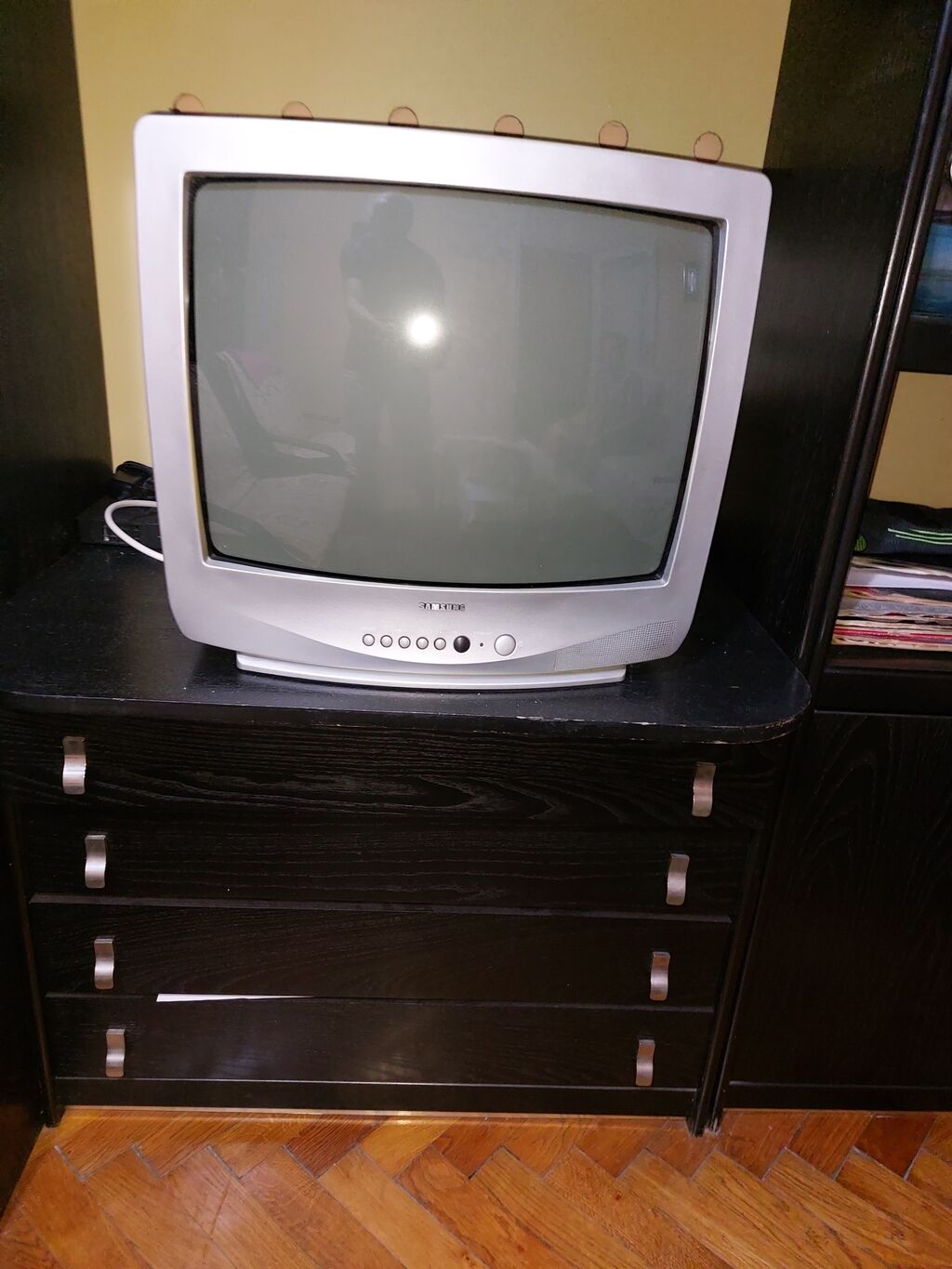 SAMSUNG kolor televizor, model TV C2 20 F12, dijagonala ekrana 52 cm