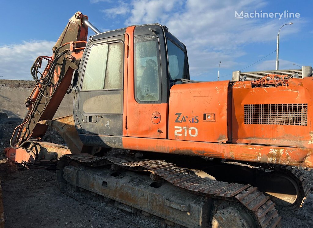 Hitachi ZX 210 bager guseničar po rezervnim delovima