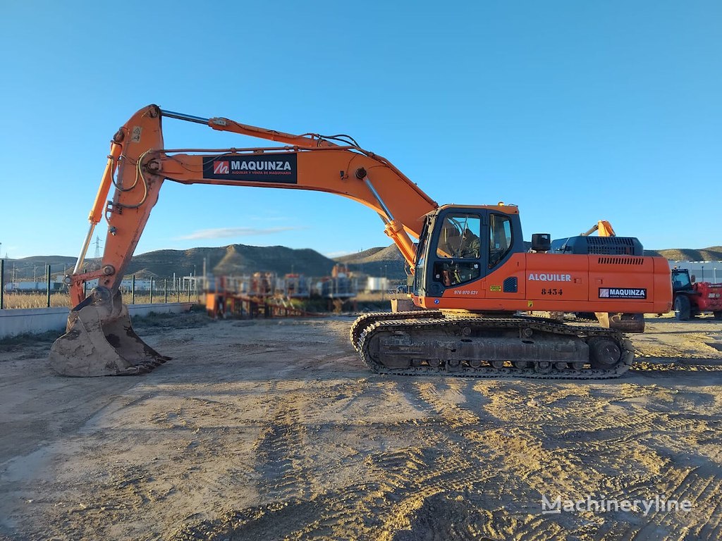 Doosan DX340LC bager guseničar