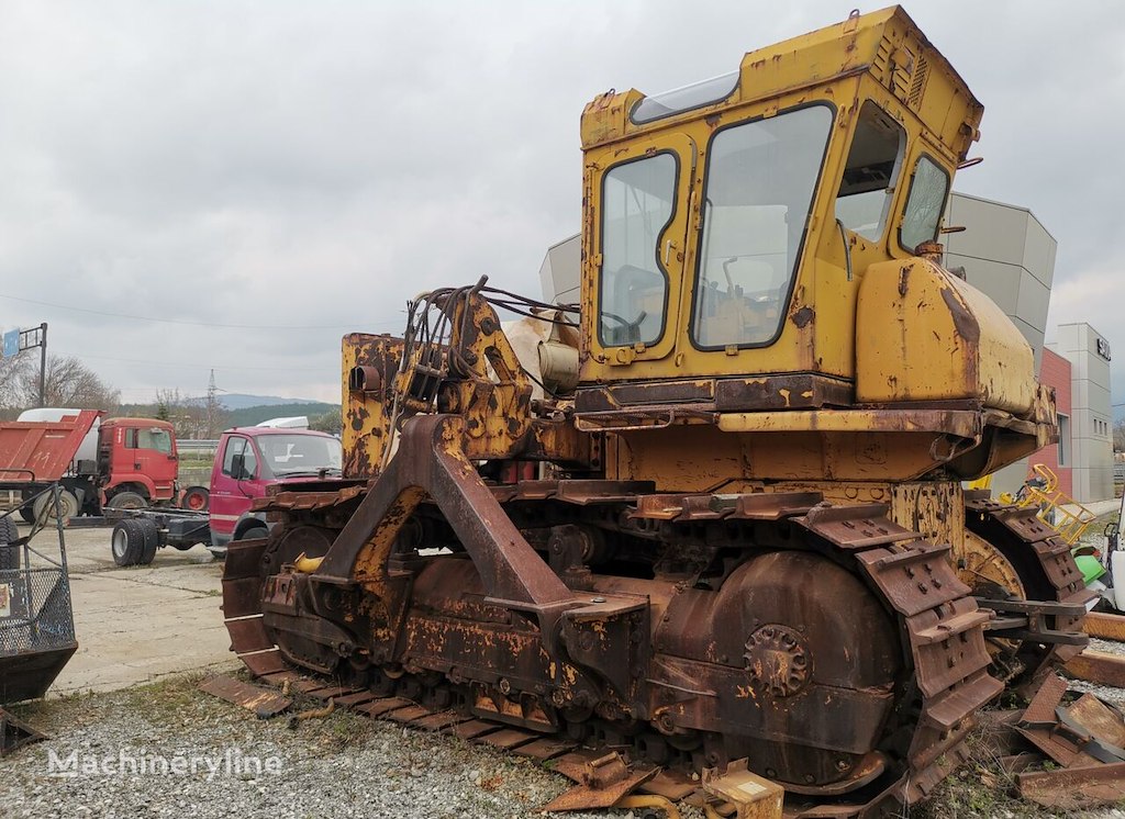 Komatsu 355 C buldožer po rezervnim delovima