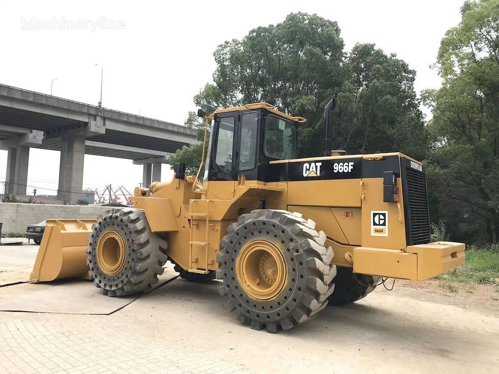 Caterpillar 966F prednji utovarivač