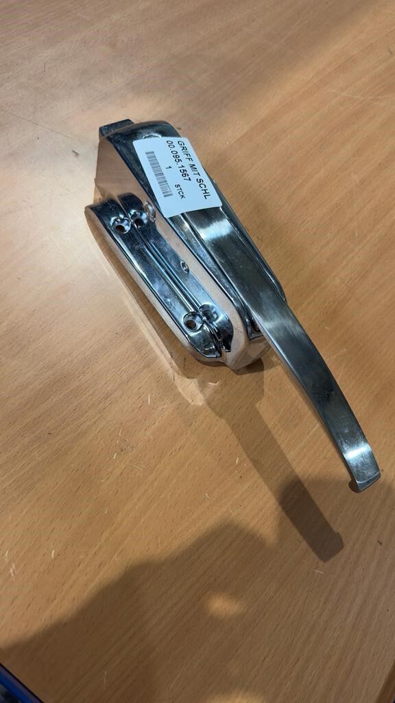 Handle with lock Liebherr PC1400, PC3000, PC4000, PC8000, PC5500, H285, H455, H255 63526140 za bagera
