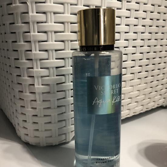 Victoria’s secret aqua kiss