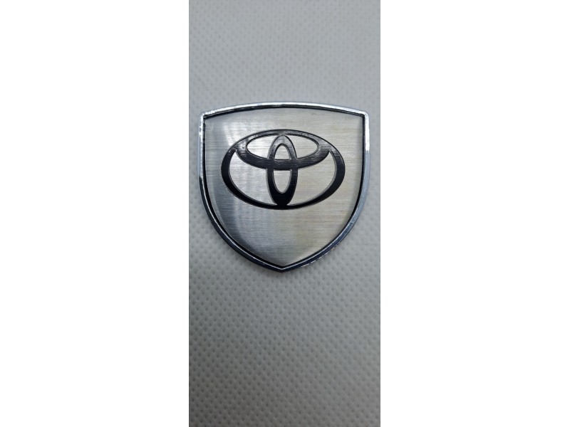 Samolepljivi metalni stiker za automobil - TOYOTA