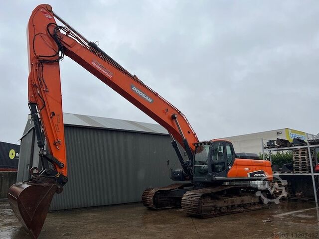 Teleskopski bageri
Doosan DX 420 LC