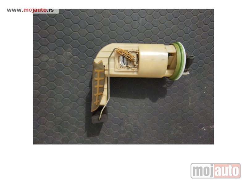 Saxo pumpa u rezervoaru