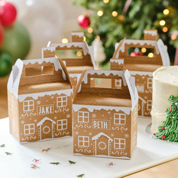 MLC137
Gift Box Gingerbread House