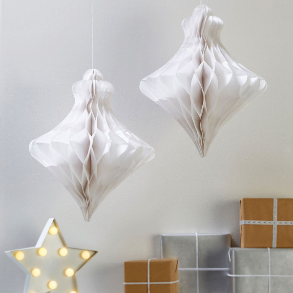 CM409
Honeycomb Baubles White