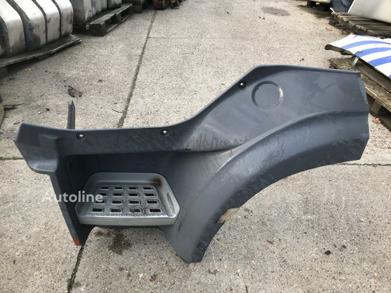 DAF 1835110-1843508 INSTAPBAK LH (MORE PIECES IN STOCK) bočna stepenica za DAF CF tegljača