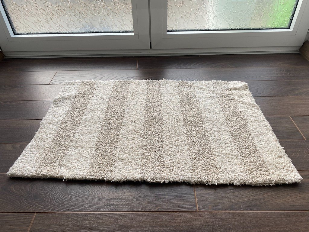 Prostirka jednodelna 50x80cm dezen broj 1