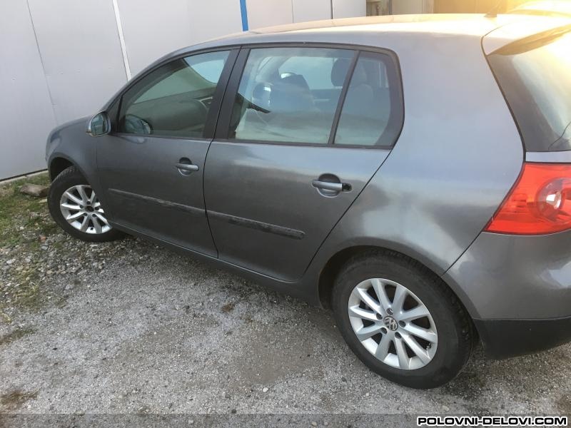 Volkswagen Golf 5 Fsi Kompletan Auto U Delovima