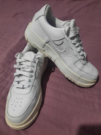 PATIKE NIKE AIR FORCE PIXEL br.38