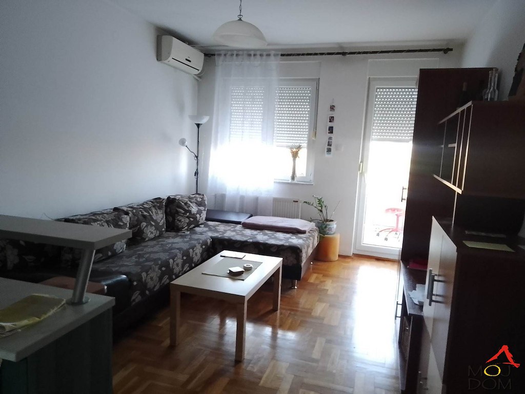 Stan,NOVI SAD,SALAJKA,kv: 27, € 75200, ID: 1025862