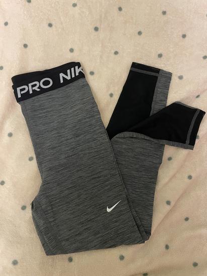    Nike Pro sive helanke    Novo