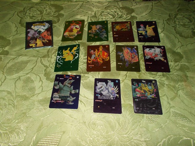 Pokemon kartice - 11 komada razlicitih